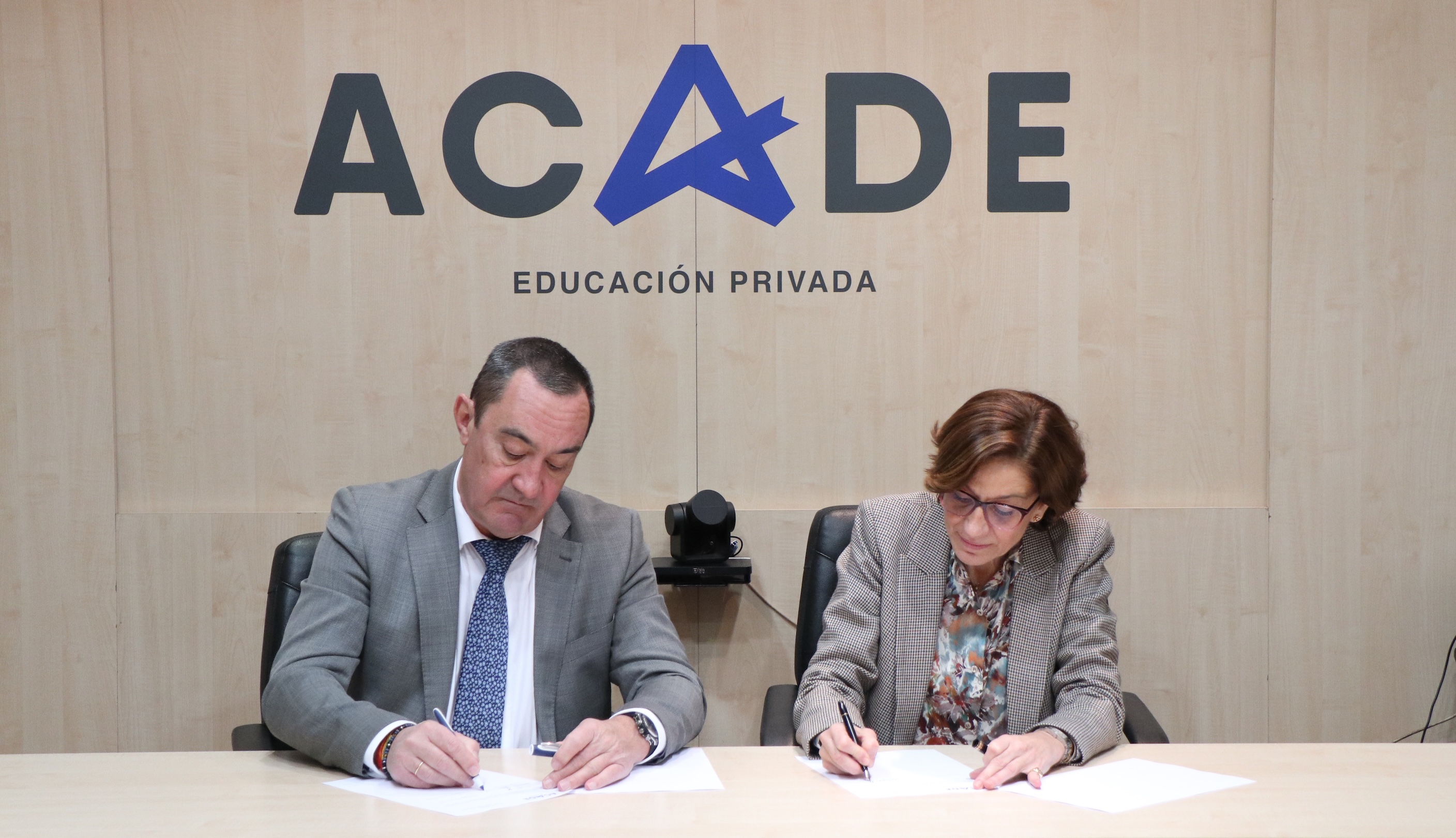 ACADE y la Fundación Juan José López-Ibor sellan una alianza ...